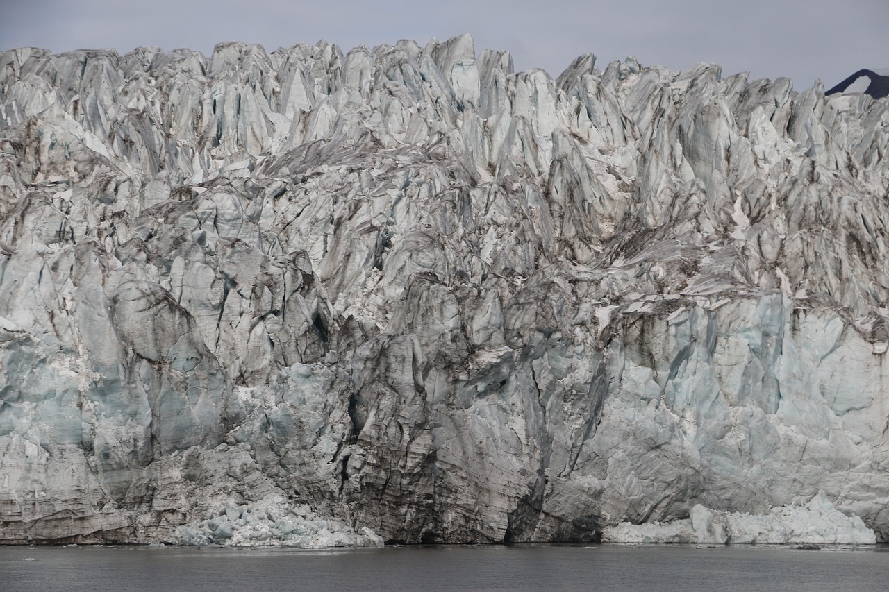 Discover the Arctic Wonderland: Svalbard Travel Guide - The Norway ...